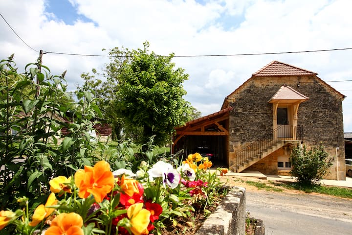 Sarlat à 8 Km, Gîte Du Petit Touron, 6 Personnes - Carsac-Aillac