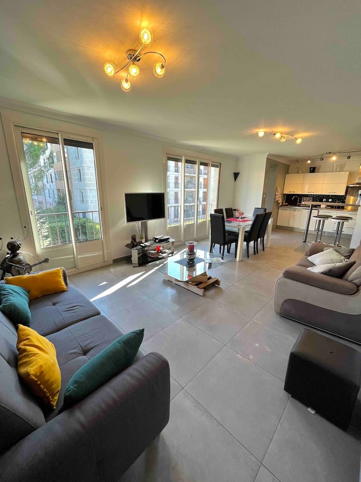 Bel Appartement 100m2 Au Centre D'aix-en-provence - Aix-en-Provence