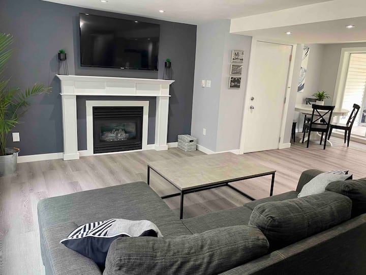 Spacious 2 Bedroom Suite! Central Location! - Nanaimo