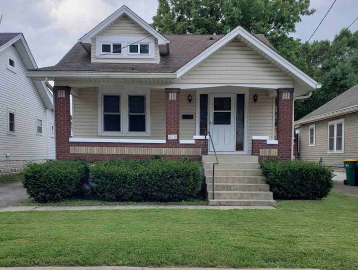 Cozy Louisville Loft - Louisville, KY