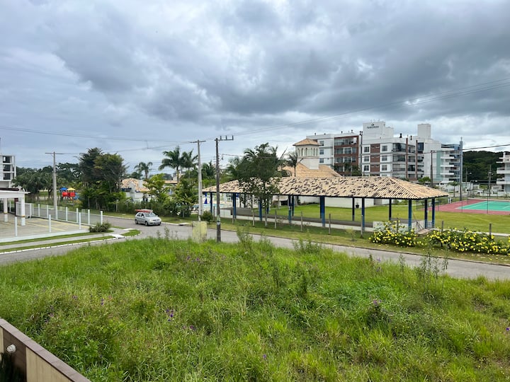 Apartamento Amplo Muito Bem Localizado Em Palmas - Governador Celso Ramos