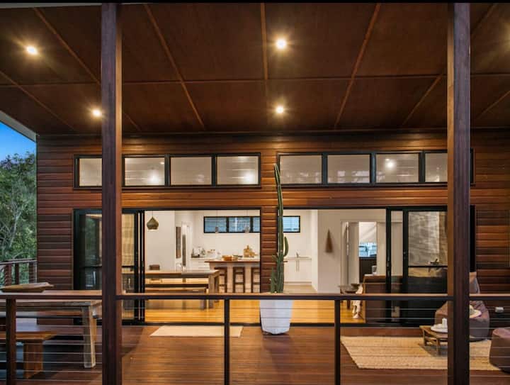 Large Beach House Near Byron With Magnesium Pool - Mullumbimby