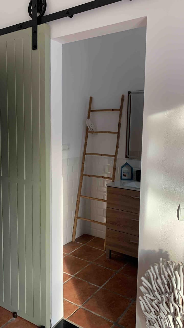 Peaceful Garden Stay Nr Málaga Stylish Double Room - Coín