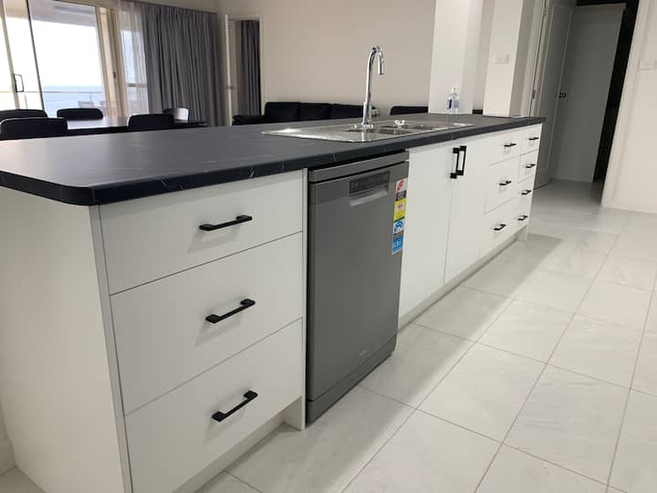 Beachside & Jetty View 1  (Admiral Apt) - Streaky Bay