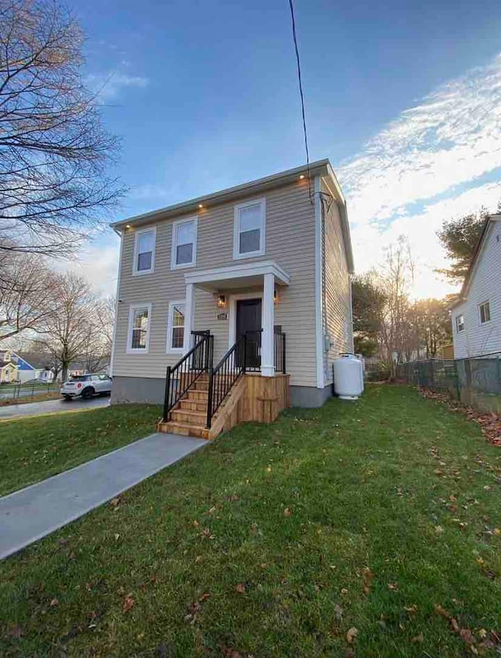 Stylish North End Home - Halifax, NS, Canadá
