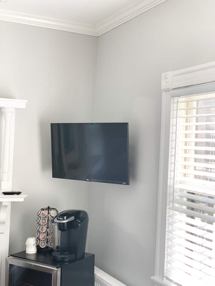 Private Studio W/ Parking By Mit/harvard/bu/fenway - Boston, MA
