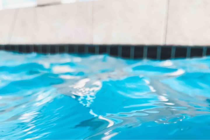 Apartamento Grande, Ao Lado Do Circuito Carnaval - Barra, Brazil