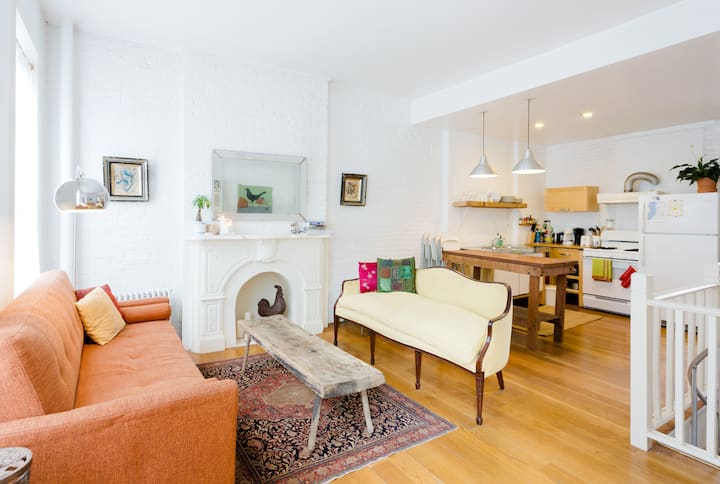 Sweet Historic Greenpoint Duplex - Brooklyn, NY