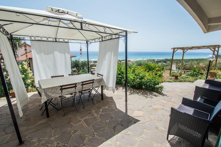 Relax With Garden And Sea View - Castiglione della Pescaia
