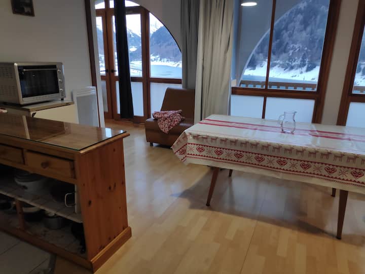 Grand Appartement 6 Places Vue Sur La Montagne - Lac Gentau