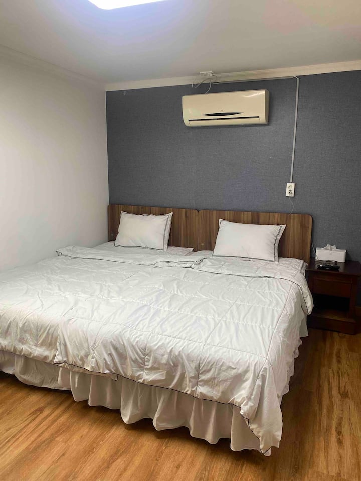 # Stay Warm Ver. 3 # (Clean & Sweet Room) - Daegu