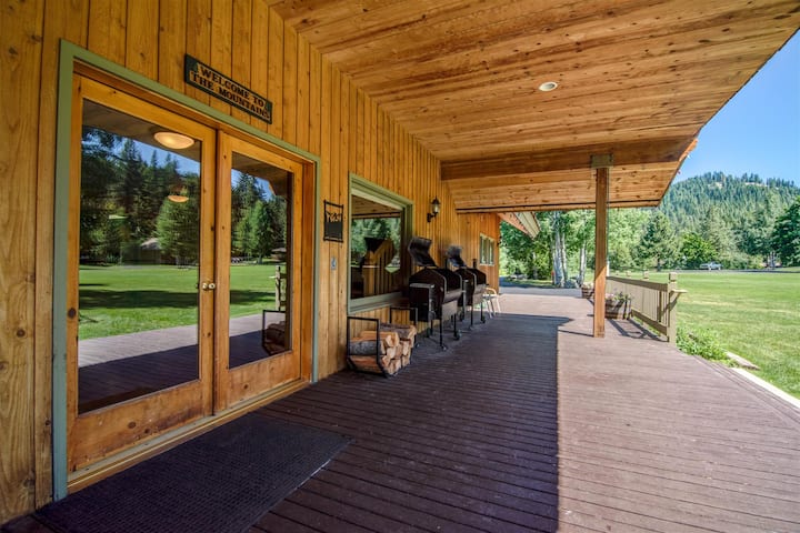 Ponderosa Lodge, Groups Of 12+, With Hot Tub - Plain, WA