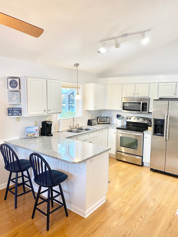 Duck~beautiful Home Perfect Location! - Duck, NC