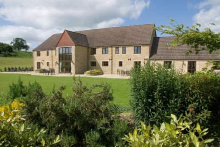 Cumberwell Country Cottages- Tyning - Bradford-on-Avon