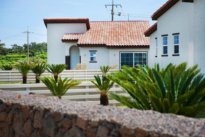 #오션뷰 40평 독채#풍차해안로#침실 3개+거실#야외바베큐#최대 8인# ※05 - Jeju