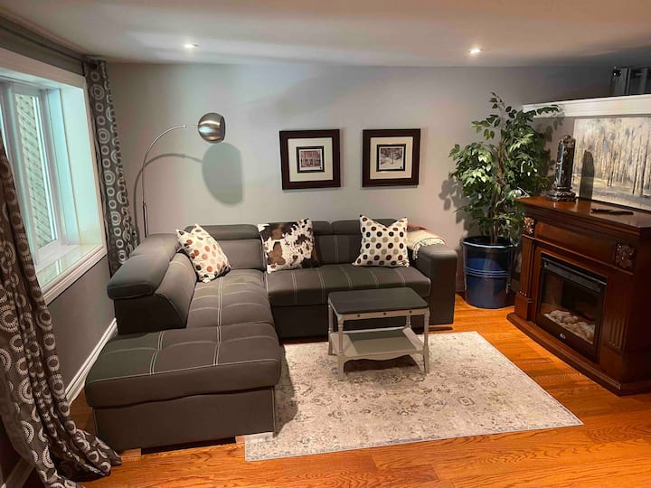 Private Guest Retreat In Dundas - Hamilton