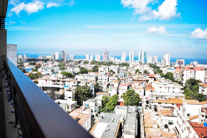 Vedado & Sea | Stylish Retreat With High-speedwifi - Cuba