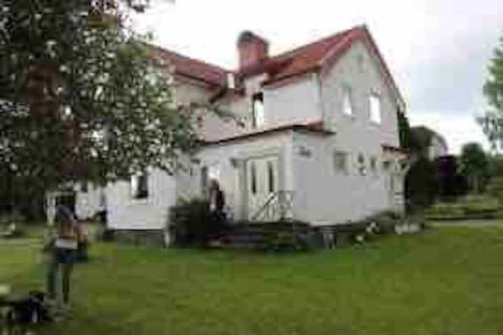Rent A Room In 118 Year Old House. - Borås