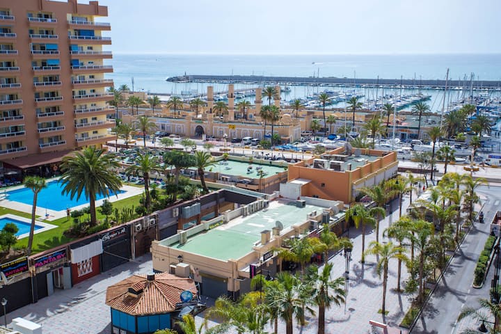 Hotel Las Palmeras,  Vistas Del Puerto Y Montaña - Fuengirola