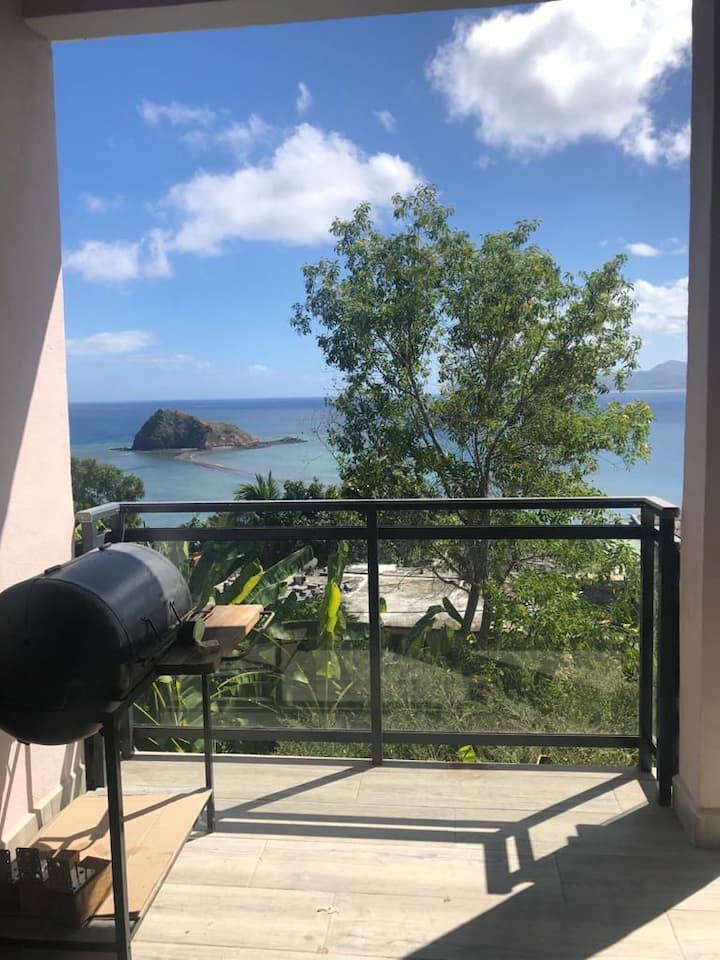 Superbe T2 Full éQuipé à Sada Avec Vue Sur îLot - Mayotte