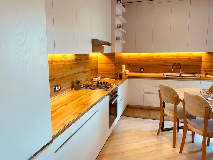 Appartamento  In Centro Di Tirana 52. - Tirana