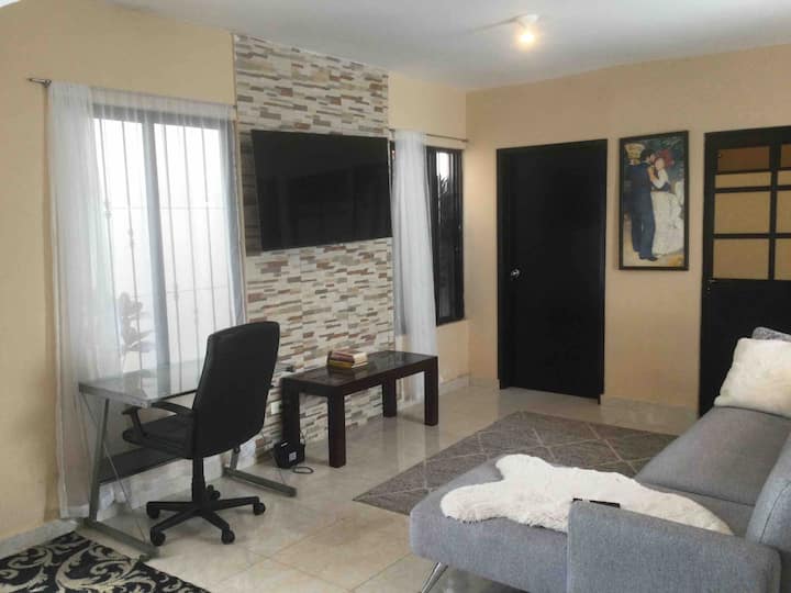 Hogar Cálido Y Acogedor A Precio De Suite De Hotel - Xalapa