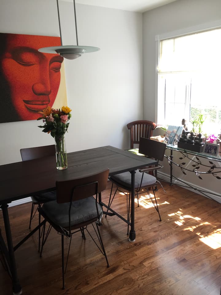 Lovely Santa Monica Condo - Santa Monica, CA