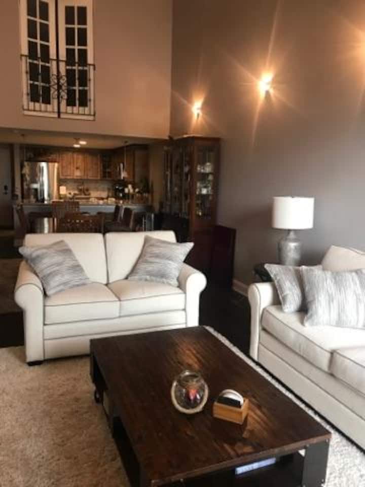 Saratoga Broadway Spring Condominium - Saratoga Springs, NY