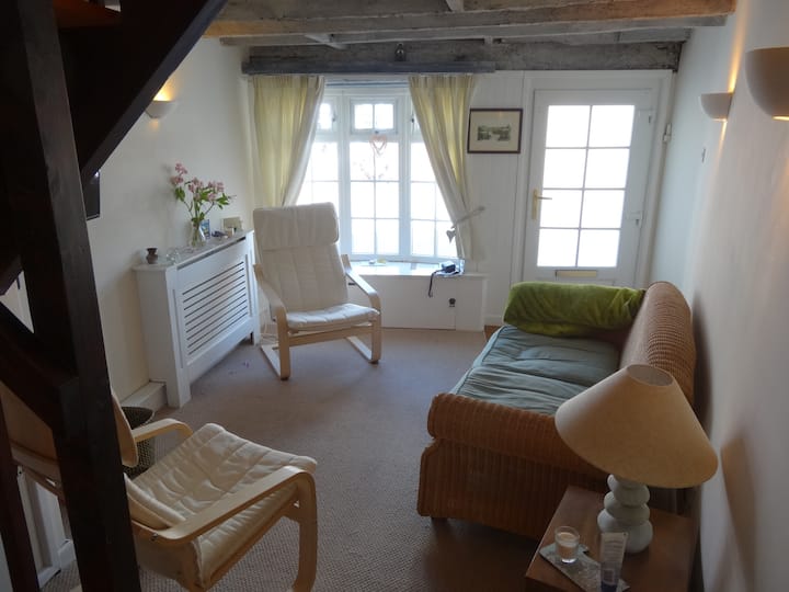 Cosy Cottage In Village Centre - Exmouth