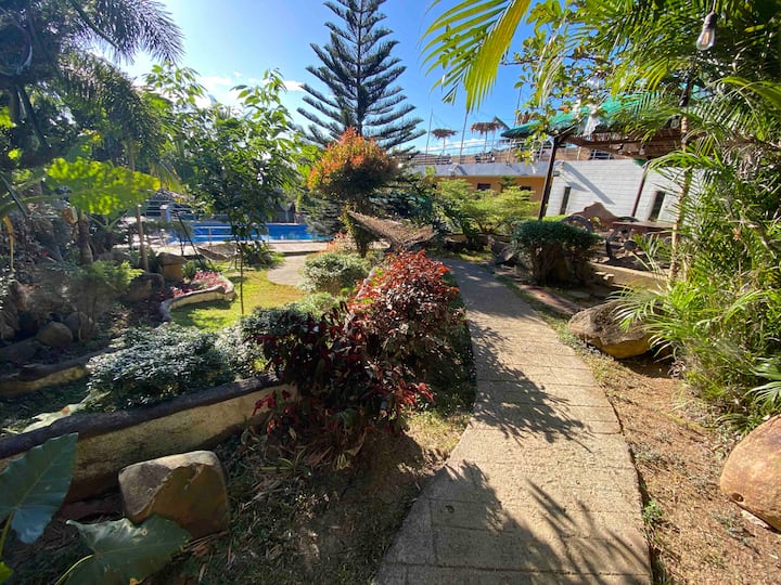 Luke’s Haven Private Pool(overnight 5pm-10am)17hrs - Tanay