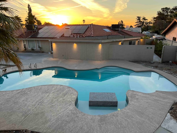 Unit 8 Large Bedroom Full Bath, Kitchen, Laundry - 