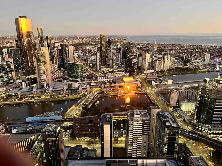 F1 Grand Prix Trams+breathtaking View+cbd+parking - Melbourne