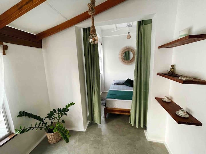 Entire Apartment With 2-bedrooms In Mirissa - Mirissa