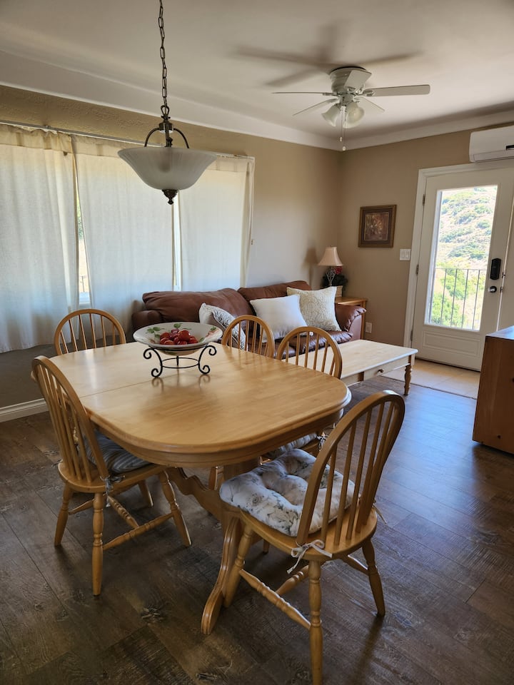 Heavenly Hideaway Guest House - Simi Valley, CA