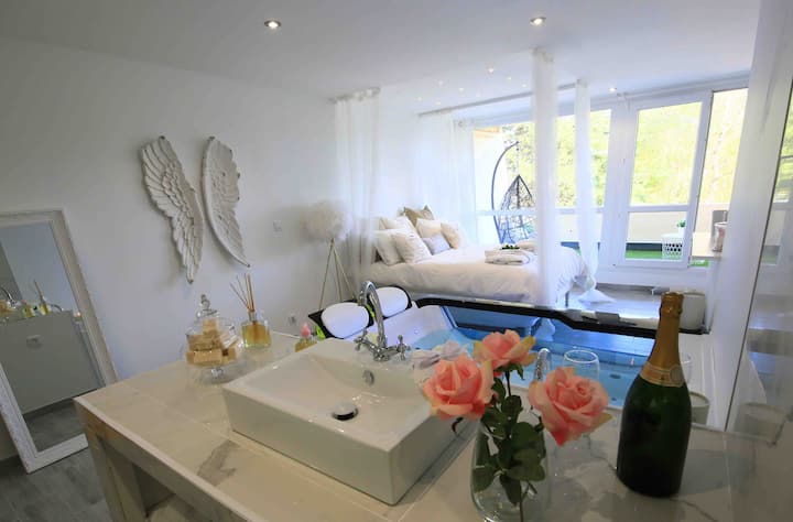 Le20b Appartement Jaccuzi/sauna/terrasse - Bourgogne-Franche-Comté