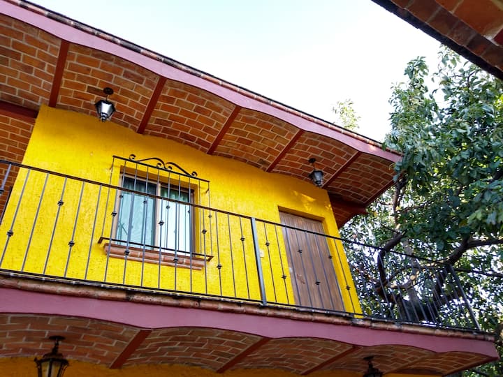 Chata Y Chuchito Guest Room - Ajijic Centro - Ajijic