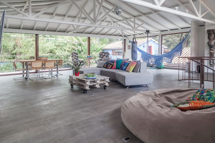 Blue House - Luxury Bogota Home - Bogotá