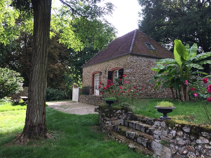 Maison Charmante Dans Parc Nature, Vue Imprenable - Yonne