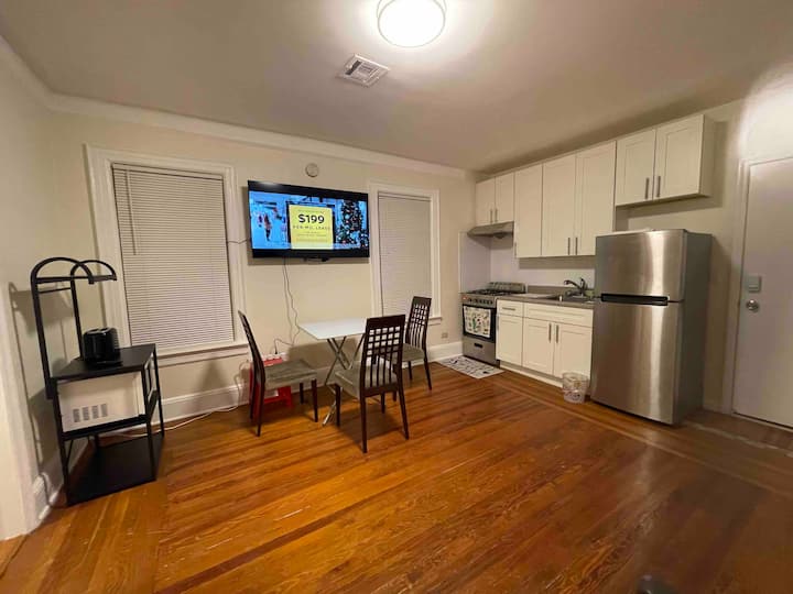 Entire Beautiful 2br Apartment [L] - Great Neck, NY