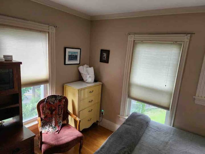 Cozy Private Room In Newtonville - Newton, MA