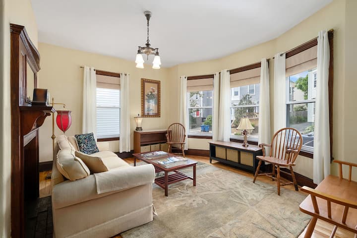 Large 3br, 4+ Beds. Easy Walk To Ocean & Old Port - Portland, ME