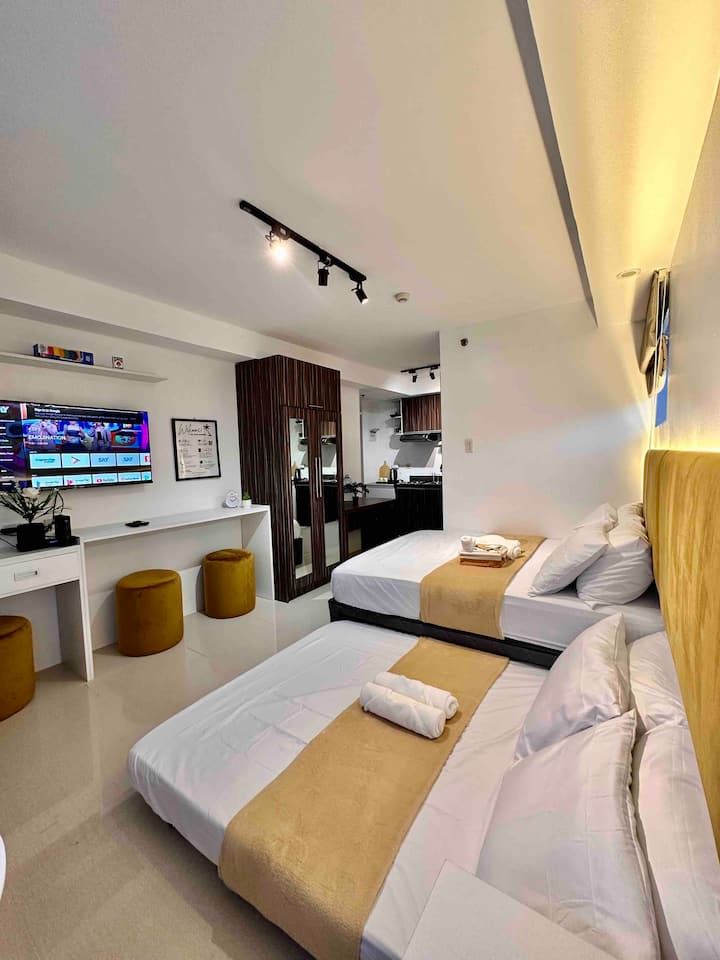 Hotel Living (Family Suites) 4-6pax #1830 - Cebu City