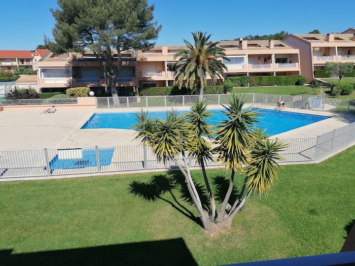 Duplex Vue Mer Avec Piscine, Tennis, Plage à 100m. - Le Pradet