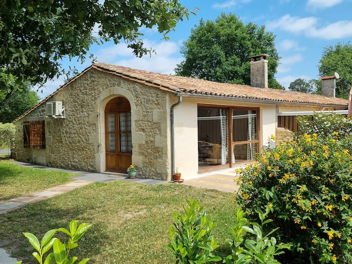 Agréable Maisonnette Entre Océan Et Vignes - Vendays-Montalivet