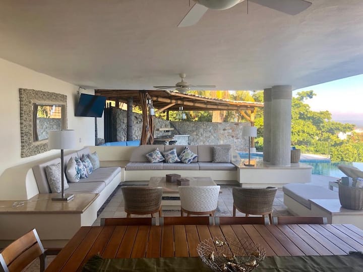 Casa Nueva Con La Mejor Vista De La Zona Diamante! - Acapulco