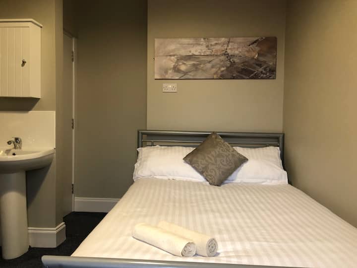 3 Bed City Centre House, Sleeps 5, Free Parking - Sunderland