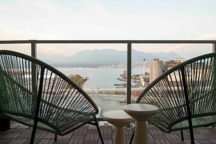 The Artist’s View - Vancouver