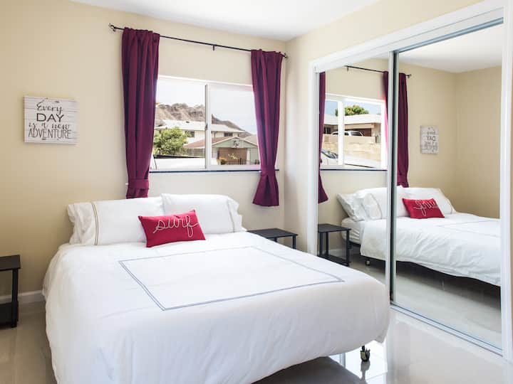 15min Walk To Beach☆shops/eats Nearby☆free Parking - Honolulu, HI