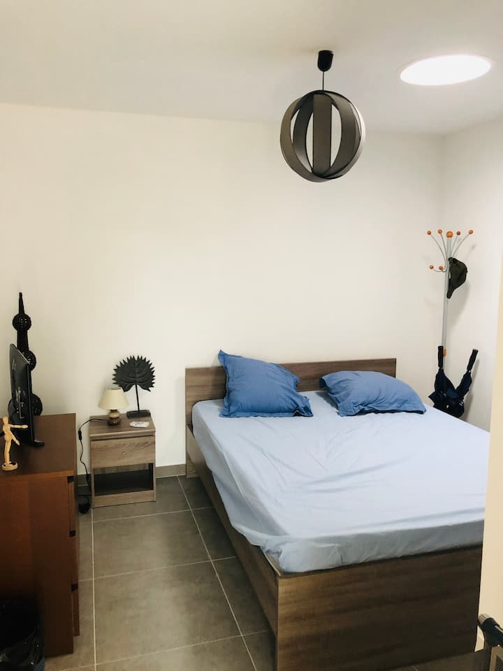Chambre Chez Habitat A 3,5km Du Ville Avignon - Avignon