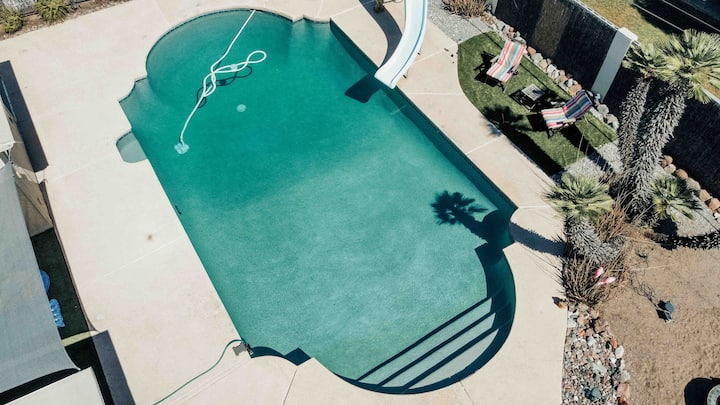 The Desert Sunset: 4 Bdr, 5 Beds, Fast Wifi, Large Tv, Large Private Pool, - Mesa, AZ